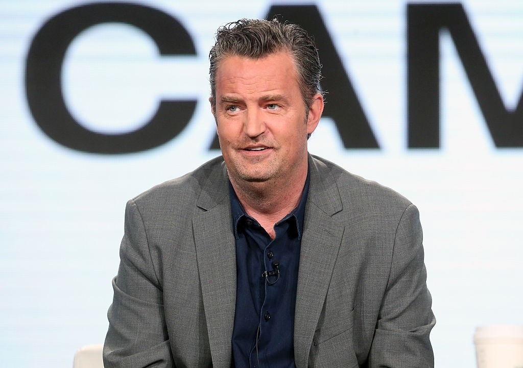 Matthew Perry, de 'Friends', relembra soco no rosto que levou de ...