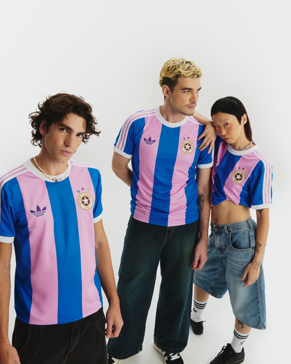 Jão e Adidas esgotam camiseta inspirada na música 'Meninos e Meninas'