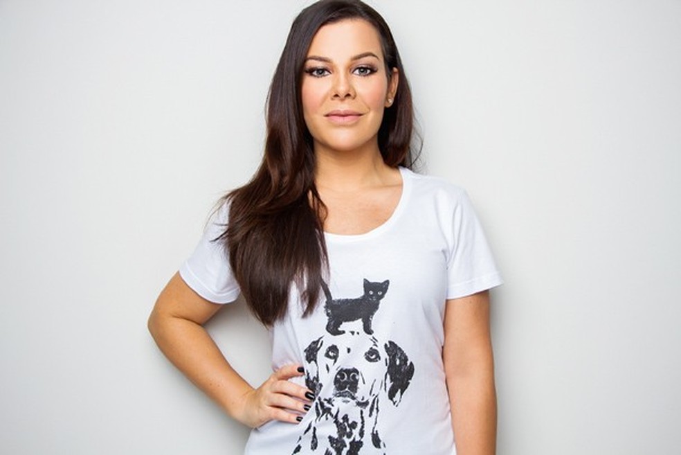 Fernanda Souza 'faz a fã' do casal Brumar no Instagram