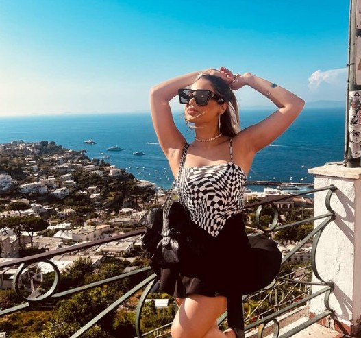 Após reatarem e viajarem pela Europa, Lexa se declara para Mc Guimê ...