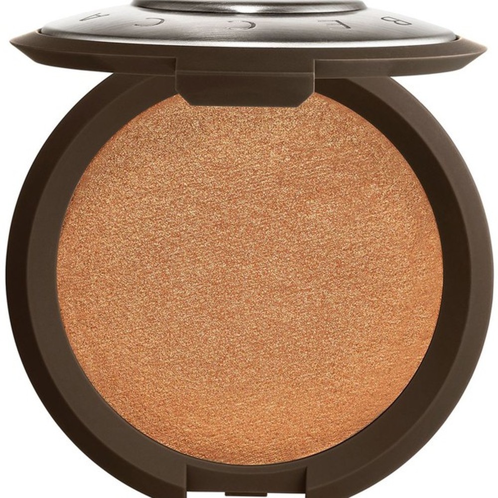 Iluminador chocolate: a novidade pensada para pele negra by Becca Cosmetics