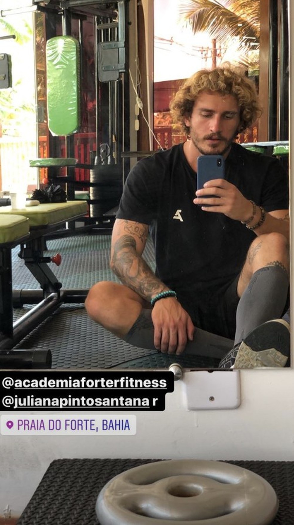 Carol Peixinho e Alan Possamai passam a manhã juntos e animam fãs