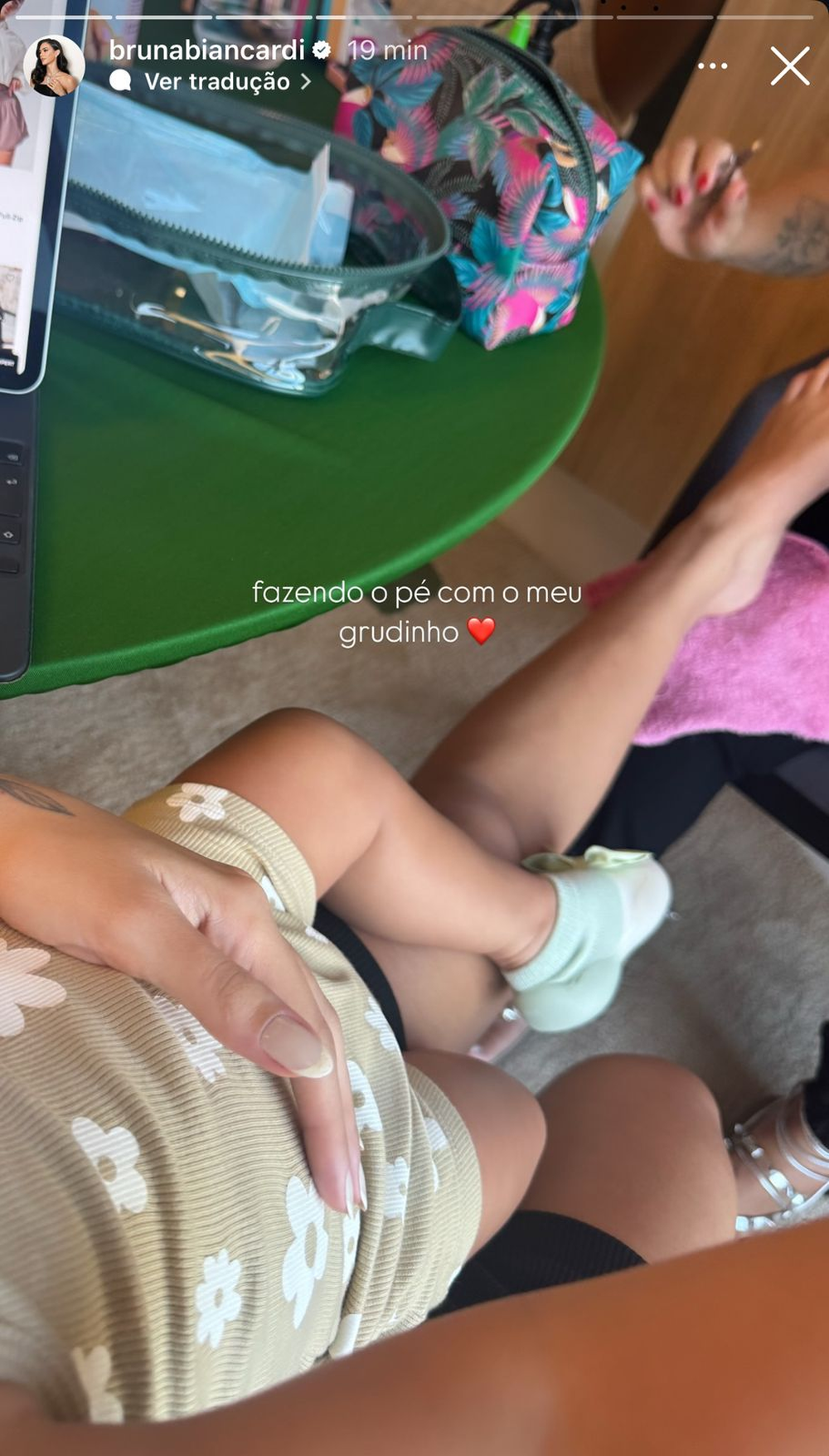 Bruna Biancardi mostra momento fofo de Neymar e Mavie durante banho