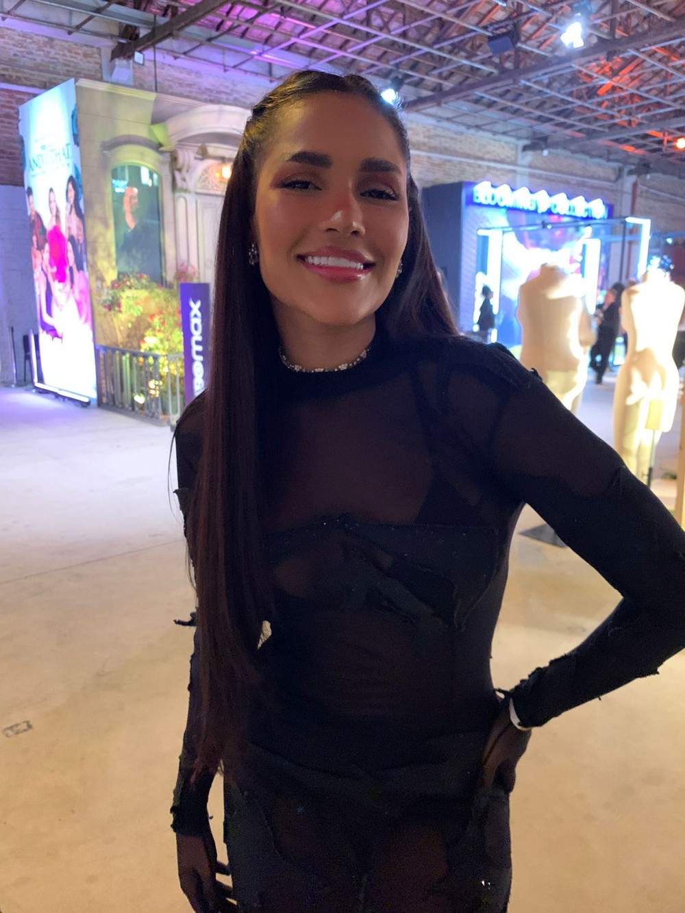 No SPFW, Flay abusa de transparência com produção estilosa