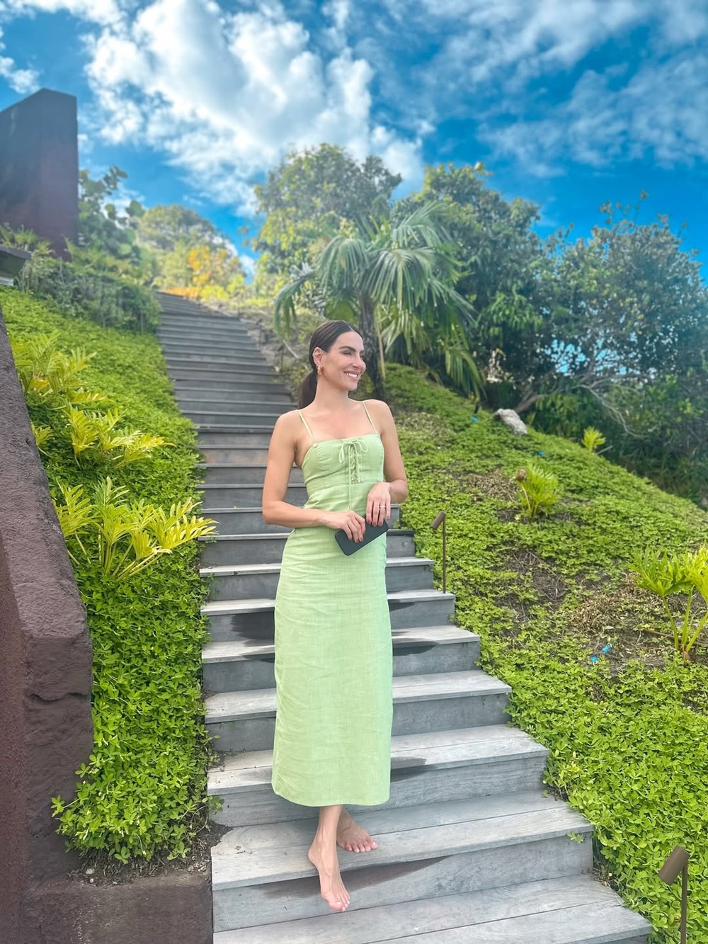 Mel Fronckowiak mostra comemoração do aniversário de 38 anos em família