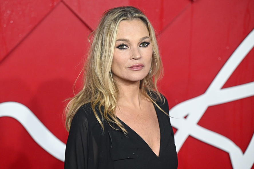 Kate Moss celebra 50 anos; relembre momentos marcantes na carreira e ...