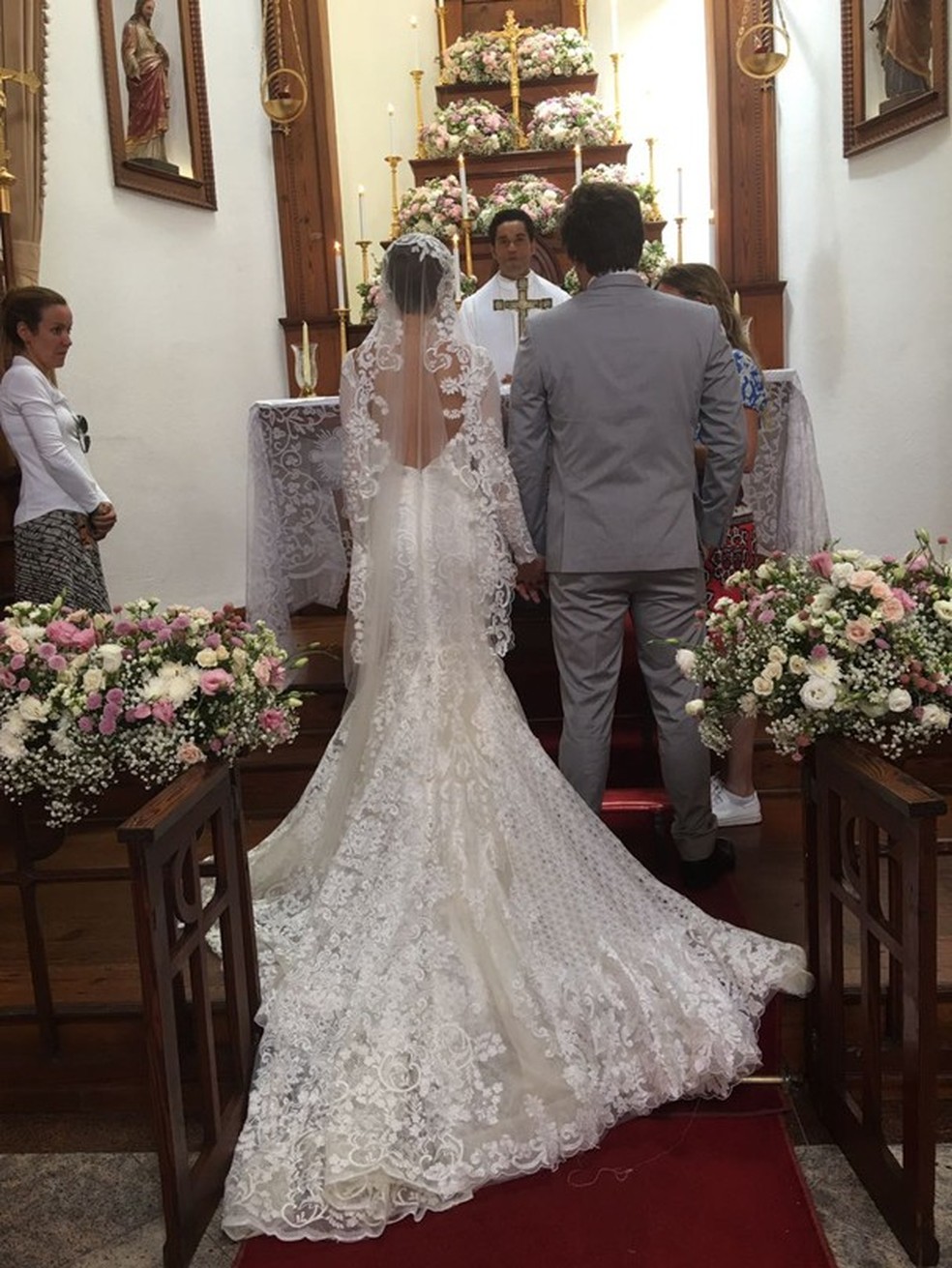 'A Lei do Amor': personagem de Isabella Santoni se casa com vestido by ...