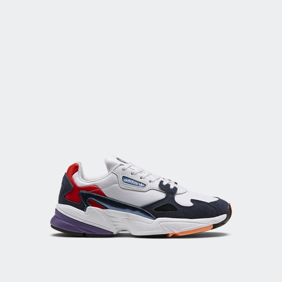 Adidas Originals lança novas colorways do modelo Falcon