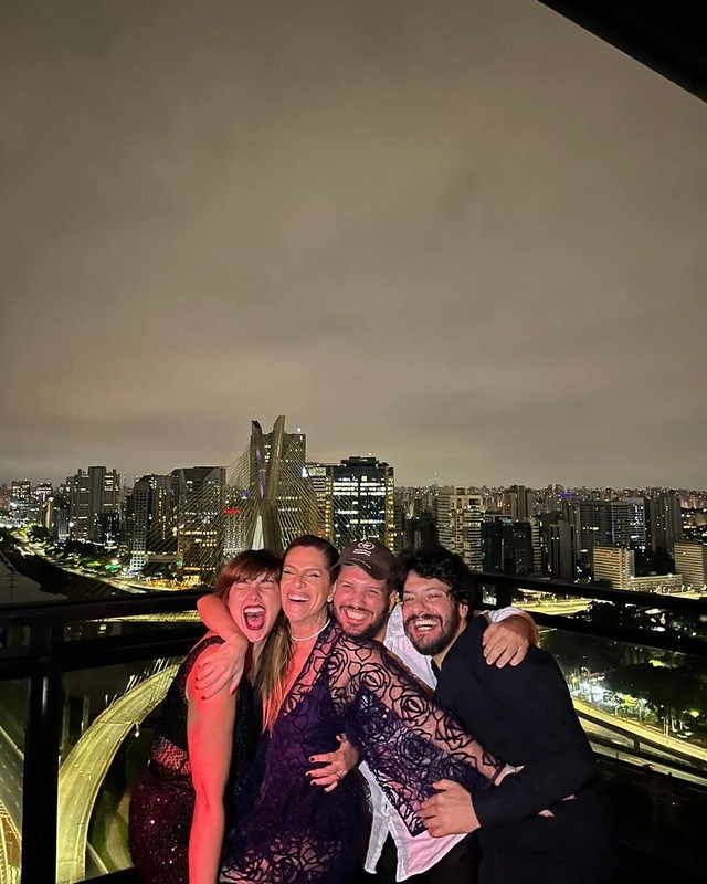 Veronica Debom, uma das roteiristas de 'Minha Irmã e Eu', reflete sobre ...