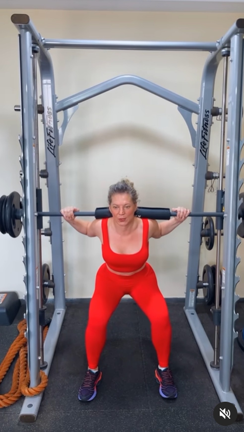 Joice Hasselmann mostra antes e depois de perder 22 quilos