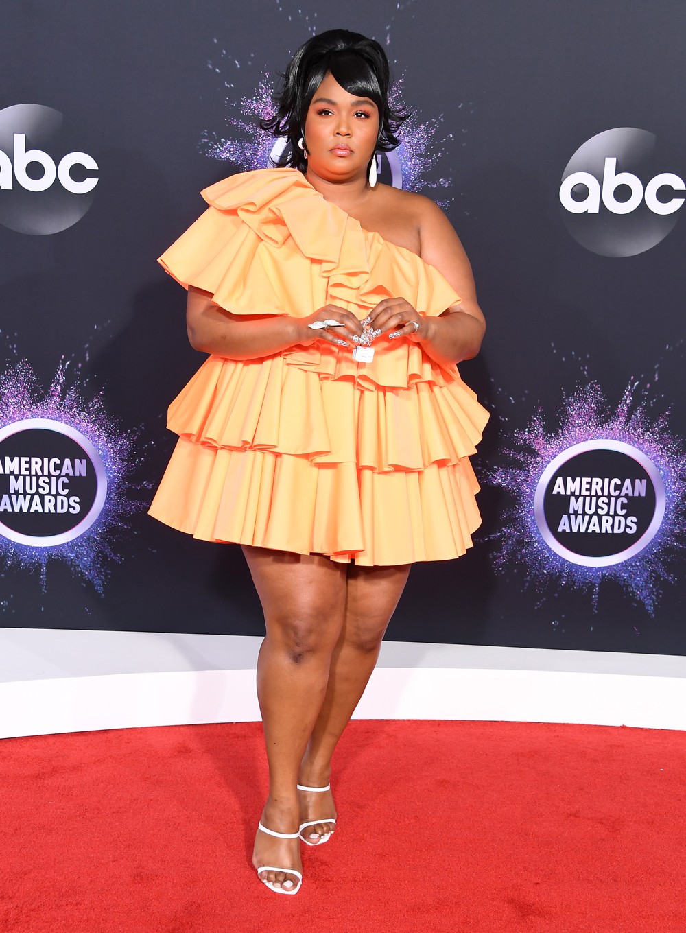 Lizzo: 7 looks inesquecíveis da artista para você se inspirar já