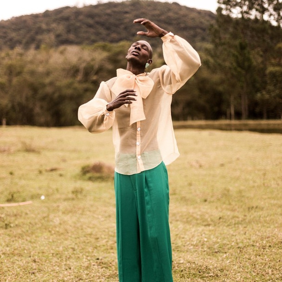 Conheça a Anacê, neomarca brasileira sem gênero expert em alfaiataria