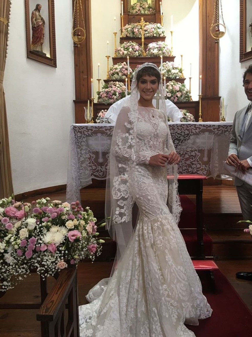 'A Lei do Amor': personagem de Isabella Santoni se casa com vestido by ...