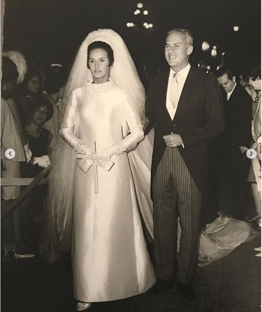 Helô Pinheiro compartilha fotos de seu casamento