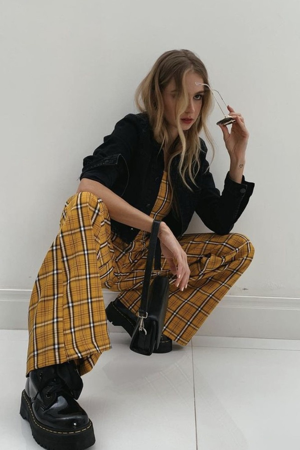 Grunge moderninho: inspire-se no estilo que bombou na NYFW e promete ...