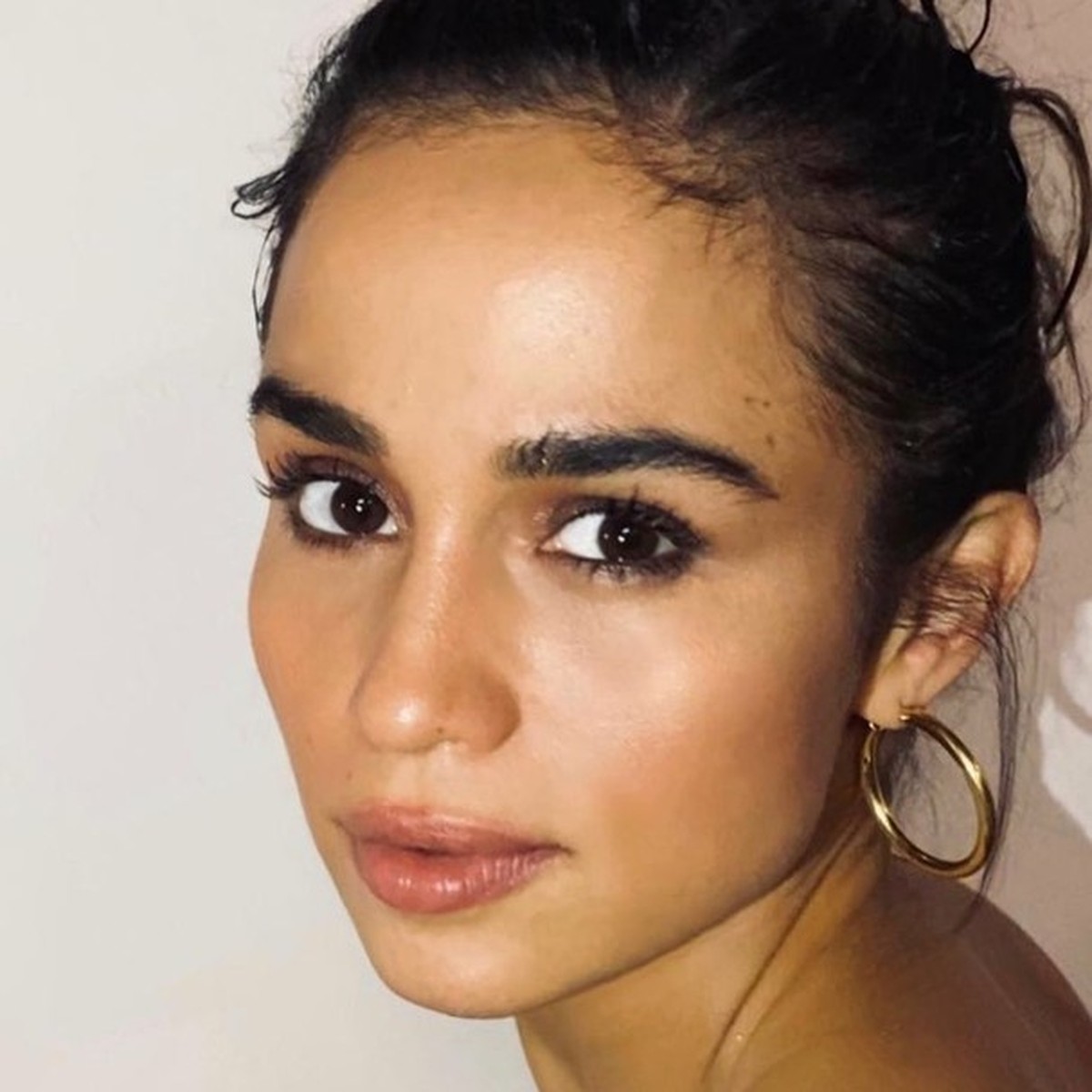 Nanda Costa arrasa em foto e dá conselhos