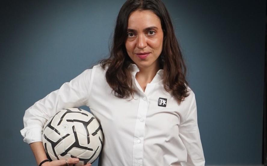 Valentina Bandeira fala sobre relação com o futebol e cobertura da Copa ...