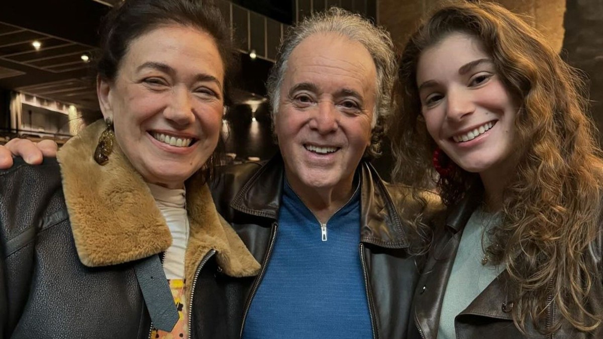 Lilia Cabral prestigia Tony Ramos no teatro: 'Nos emociona sempre'