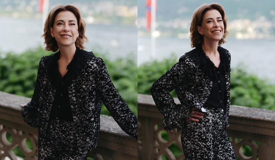 Fernanda Torres brilha em look da Chanel para desfile na Itália