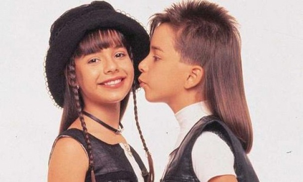 Alerta retrô: agora tem Sandy & Junior das antigas pra ouvir online!