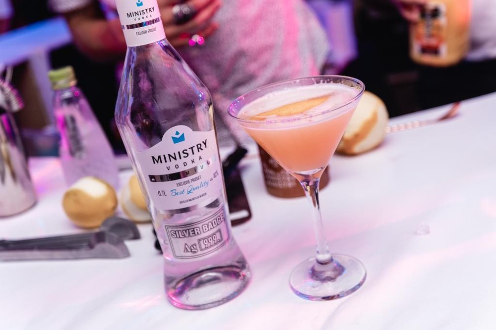 7 drinks coloridos para fazer no Carnaval