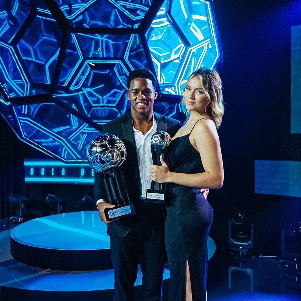 Gabriely Miranda fala sobre carreira de modelo e exposição após anúncio ...