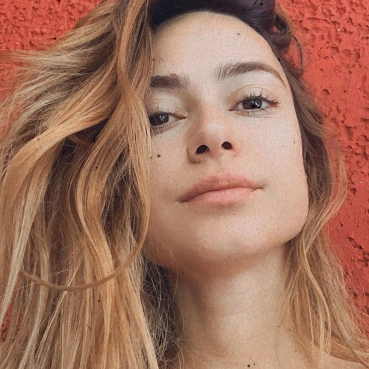 Thaila Ayala compartilha rotina de quarentena e diz: 'Privilégios'