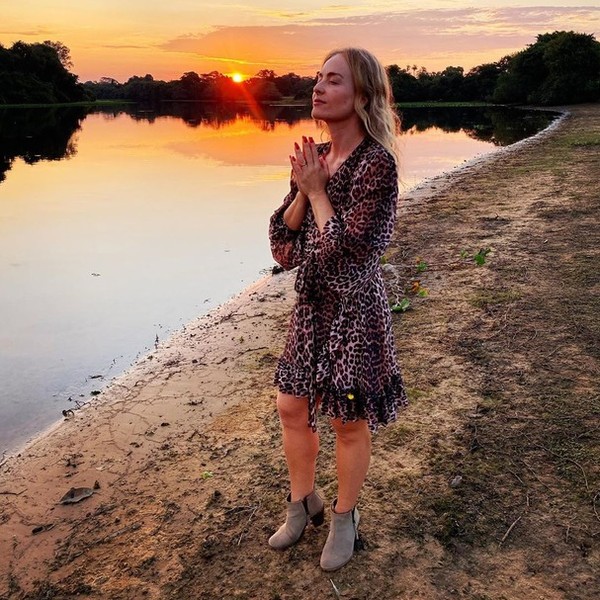 Angélica faz foto durante sunset