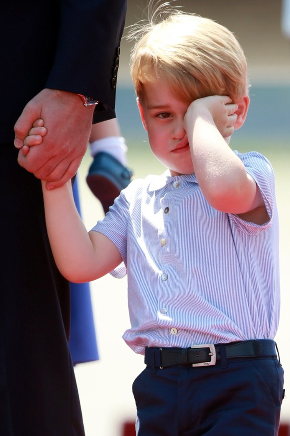 Família real chega à Berlim com looks combinados