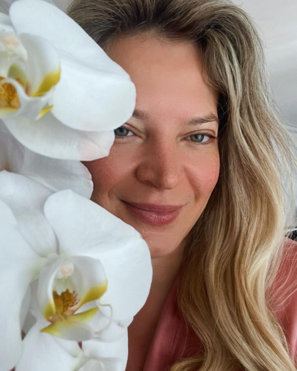 Joice Hasselmann posa de cara lavada e fã se derrete: 'umas das ...