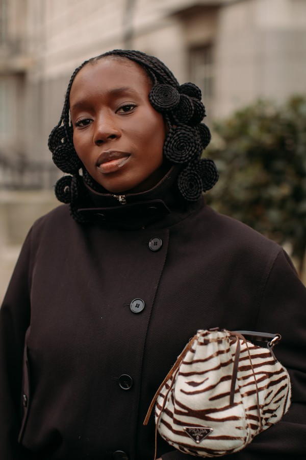 LFW: os melhores looks de beleza do street style londrino
