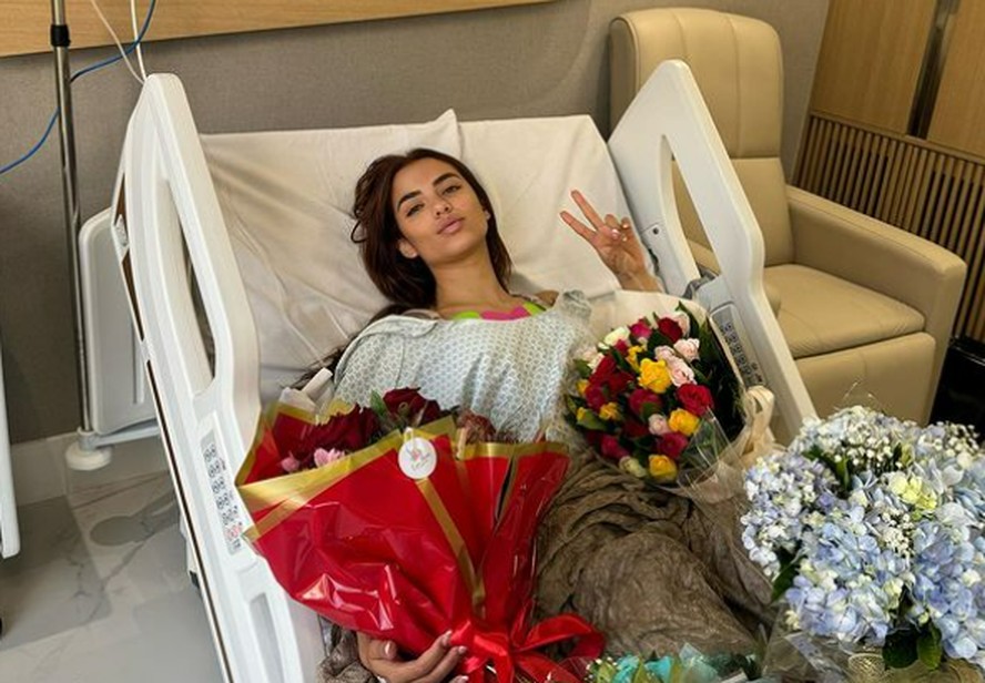 Key Alves agradece mensagens após cirurgia de silicone