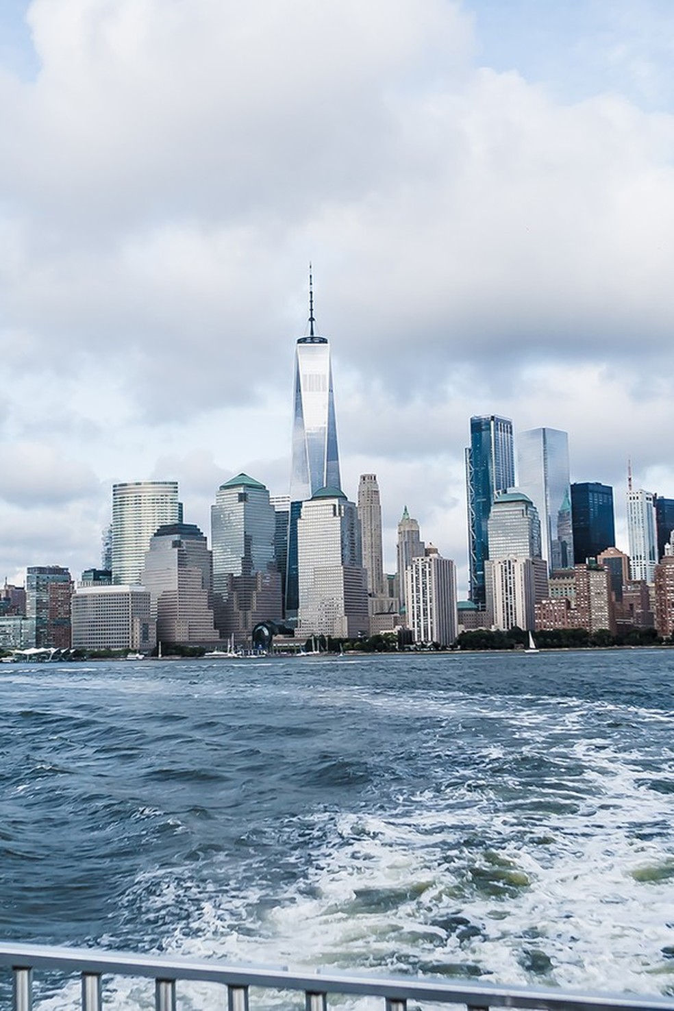 NY: andar de jet ski no Rio Hudson é o passeio mais inusitado que você ...