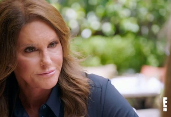 Caitlyn Jenner agora é oficialmente mulher!