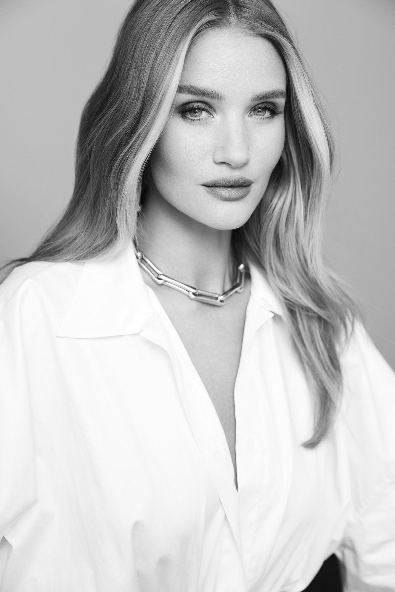 Rosie Huntington-Whiteley conta detalhes sobre a criação de sua marca ...