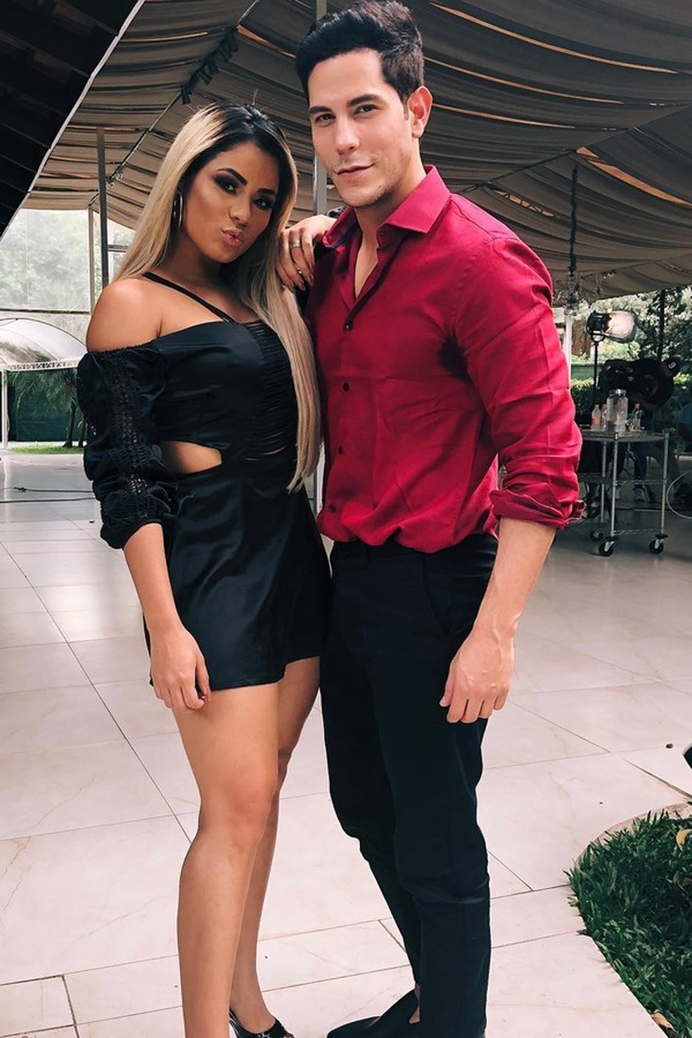 Lexa posa com Christian Chávez e diz: 'Chegou dançanado 'Sapequinha', amei'