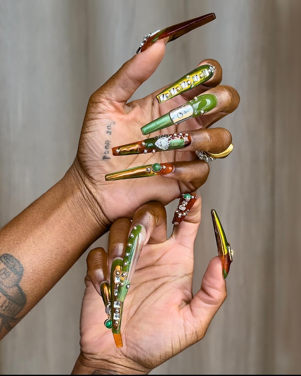 As nail arts de Cynthia Erivo escondem significados fascinantes por ...