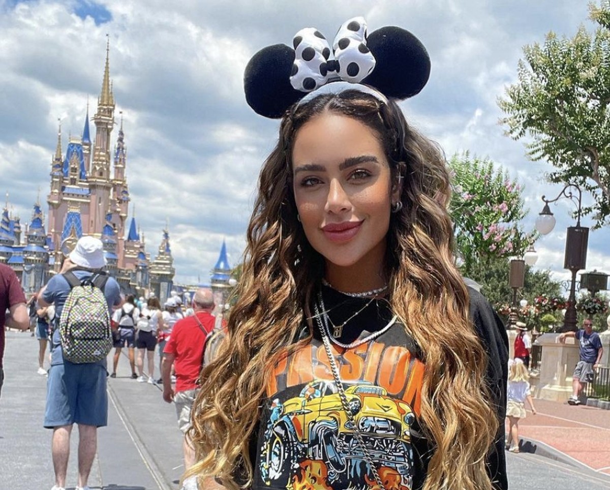 Rafaella abre álbum de passeio na Disney