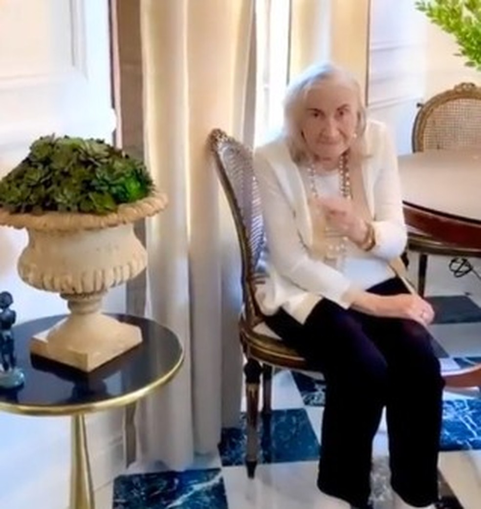 Idosa de 94 anos fica famosa na internet por conta de seus vídeos