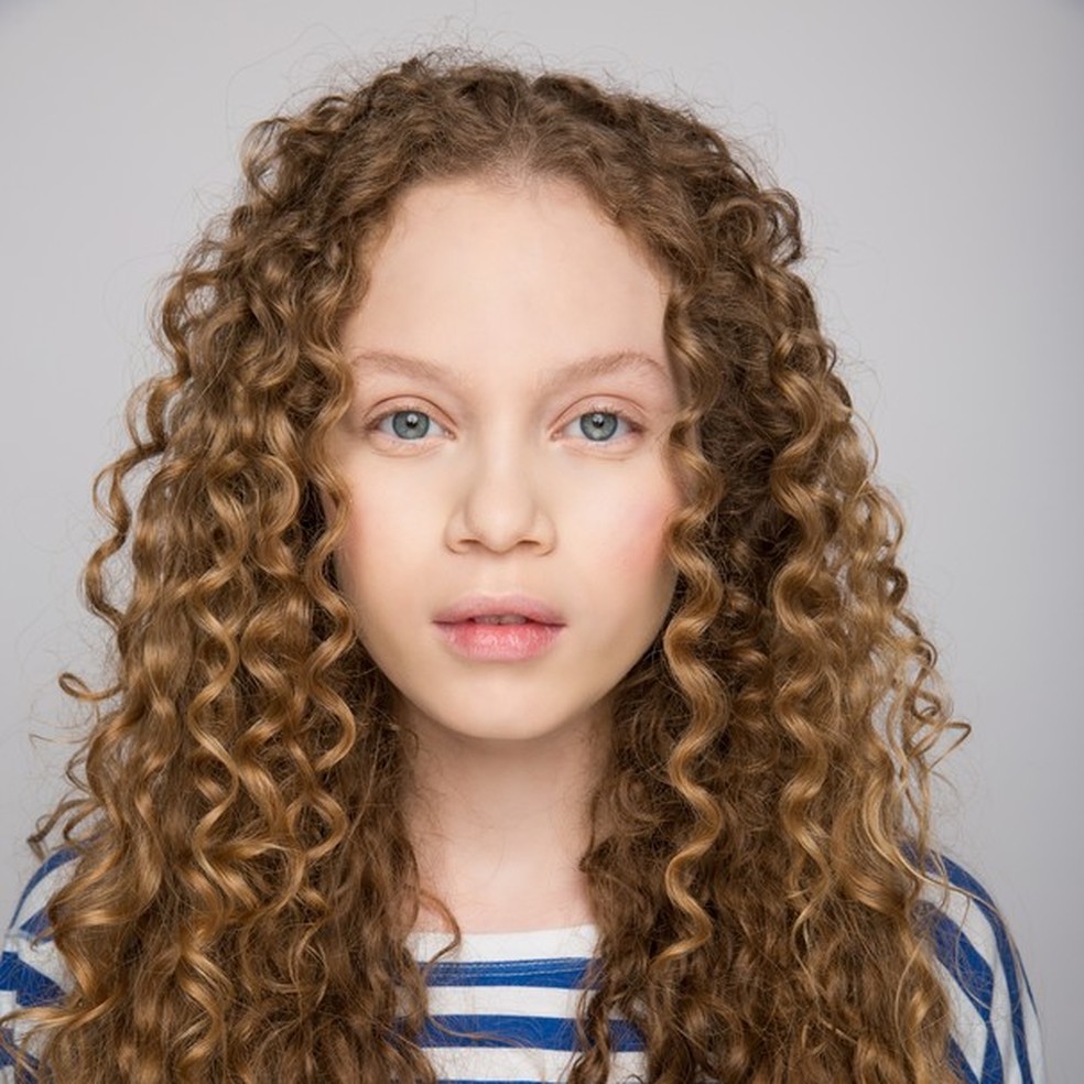 Make geométrico de Carnaval: aprenda um passo a passo superfácil