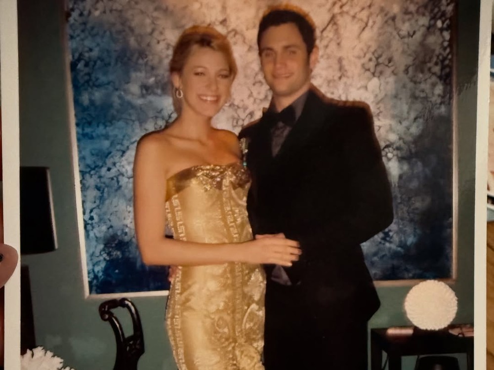 Blake Lively abre álbum de fotos e comemora os 18 anos de 'Gossip Girl ...