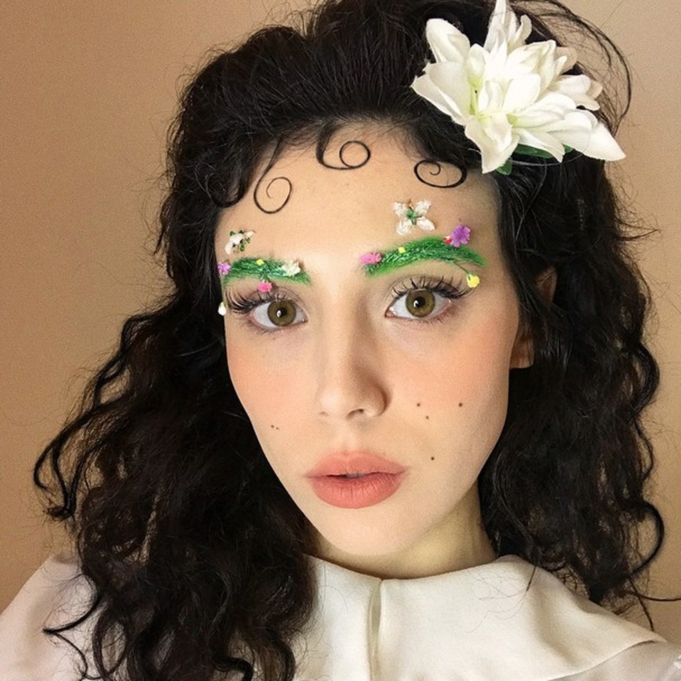 Garden brows: é a mania de decorar as sobrancelhas com florzinhas ...