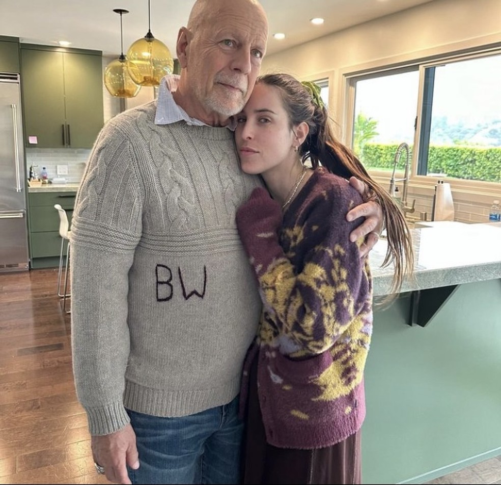 Demi Moore abre álbum de aniversário de Bruce Willis