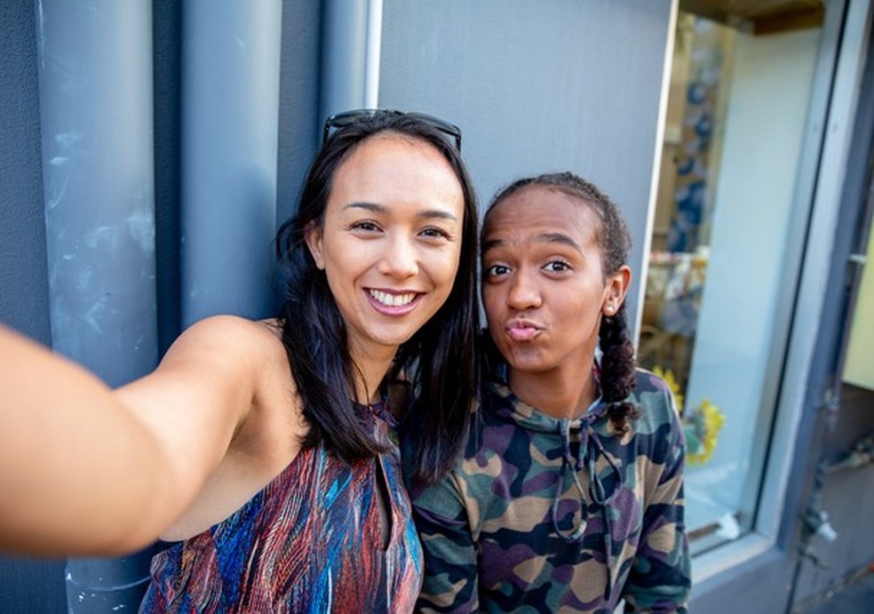 Tias são tão importantes quanto as mães para a criação de meninas, diz ...