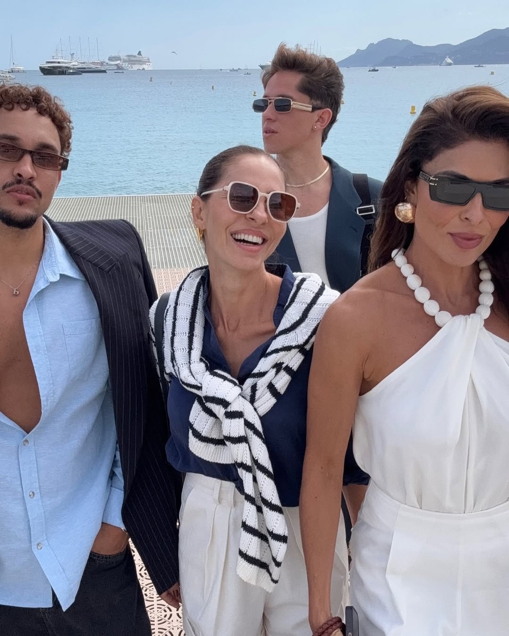 Em Cannes, Juliana Paes mostra encontro com Gabriel Leone e Alice Braga: 'Essa é a energia'