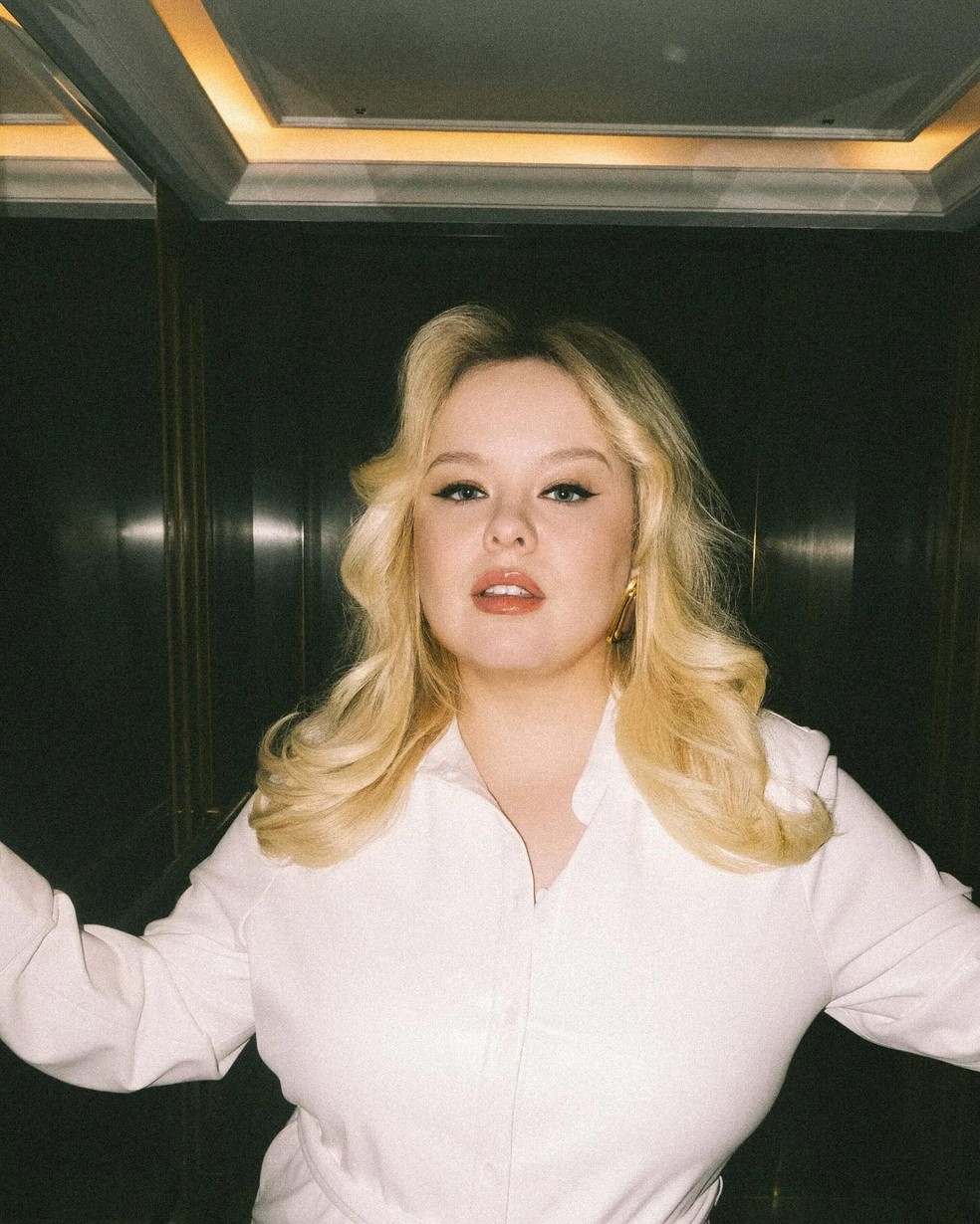 Bridgerton: os melhores looks de beleza de Nicola Coughlan, nova ...