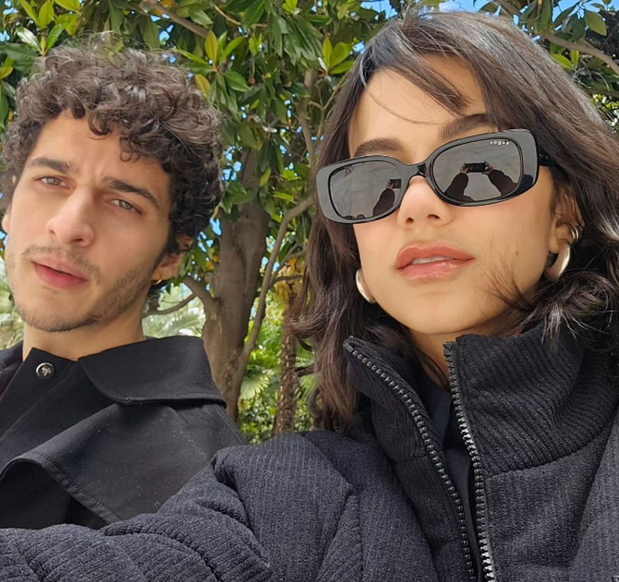 Manu Gavassi se declara para namorado: 'Te amo, saudade'