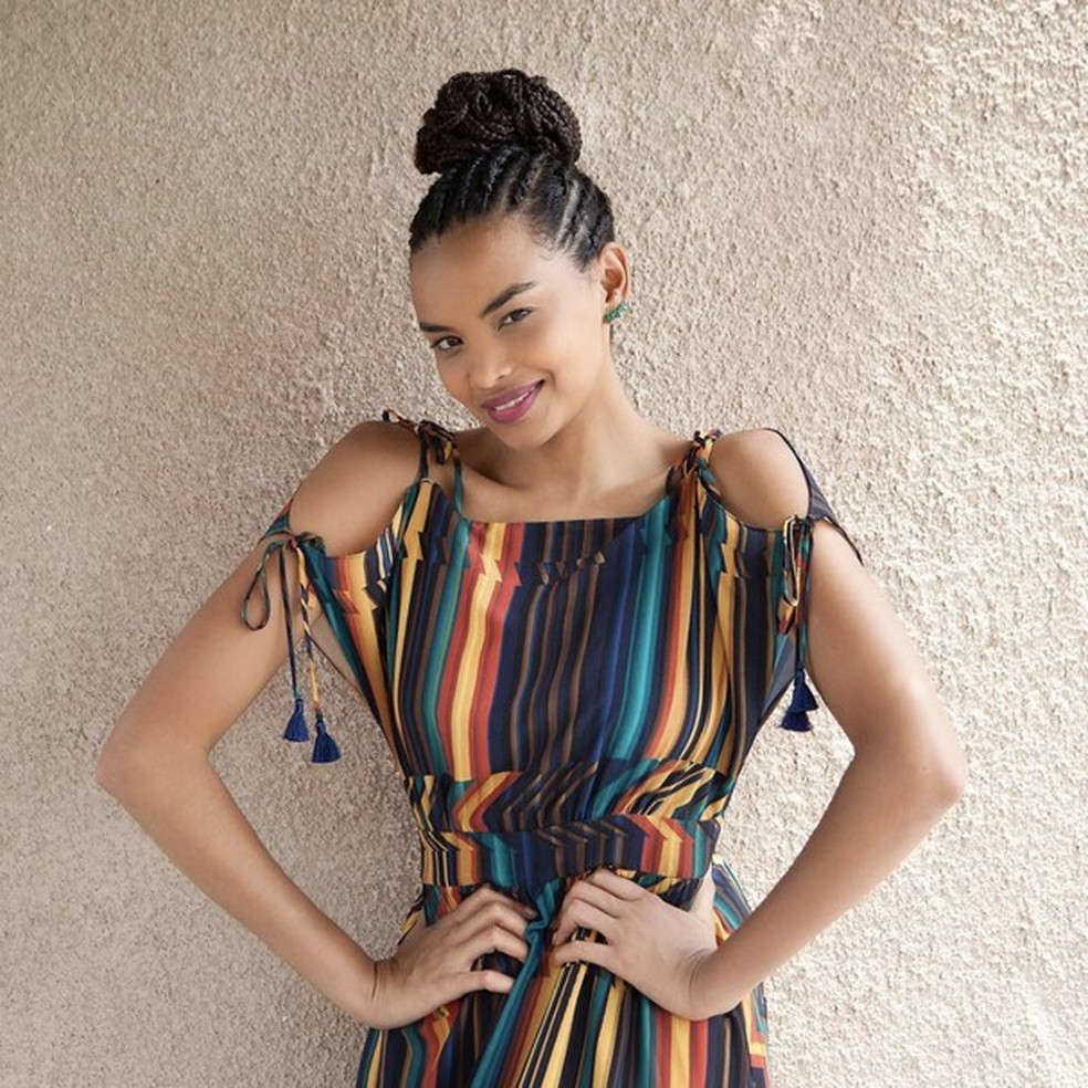 'Piscou, ela mudou', escreveu Lucy Ramos em post com novo visual