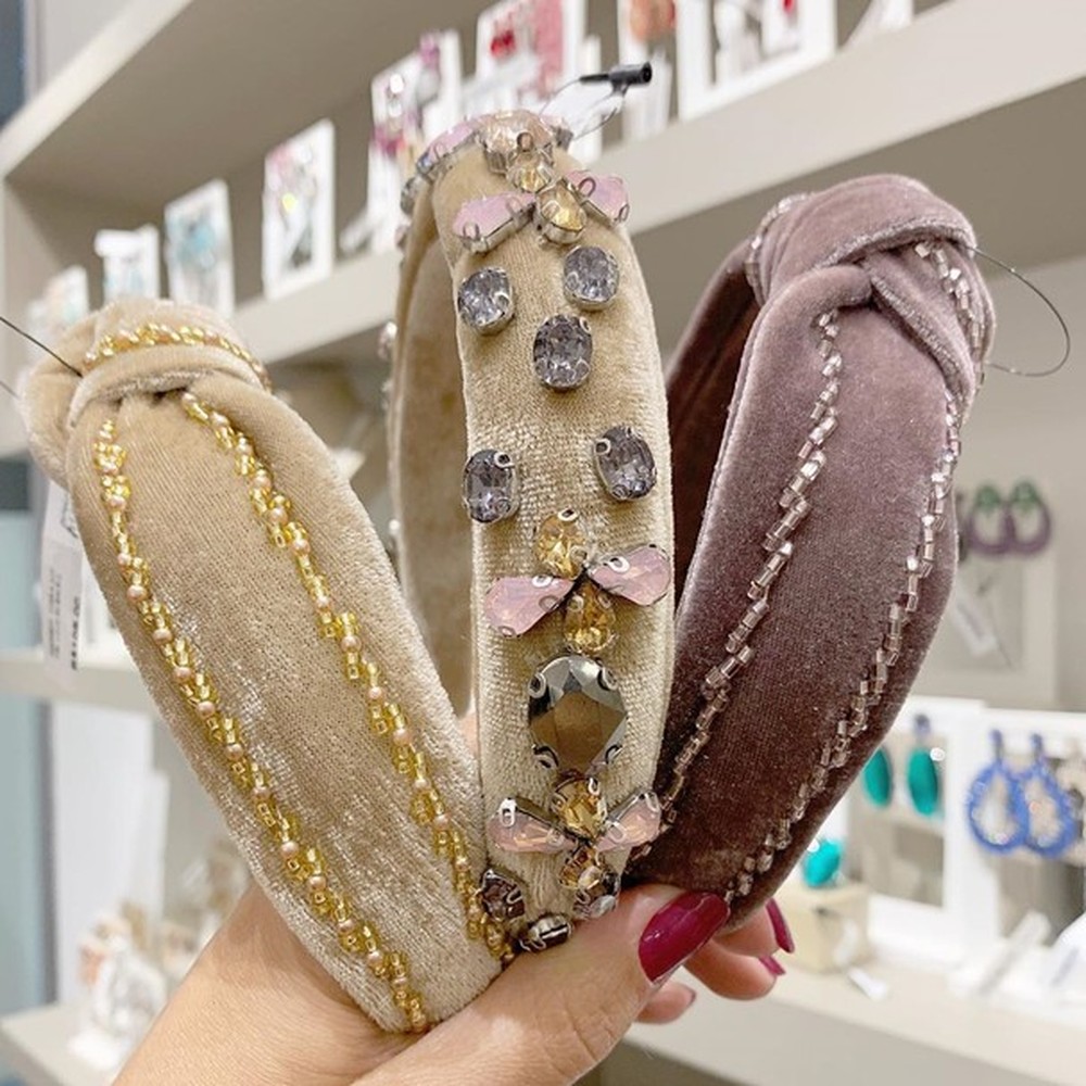 Onde comprar as tiaras da moda: um guia para aderir ao acessório da vez