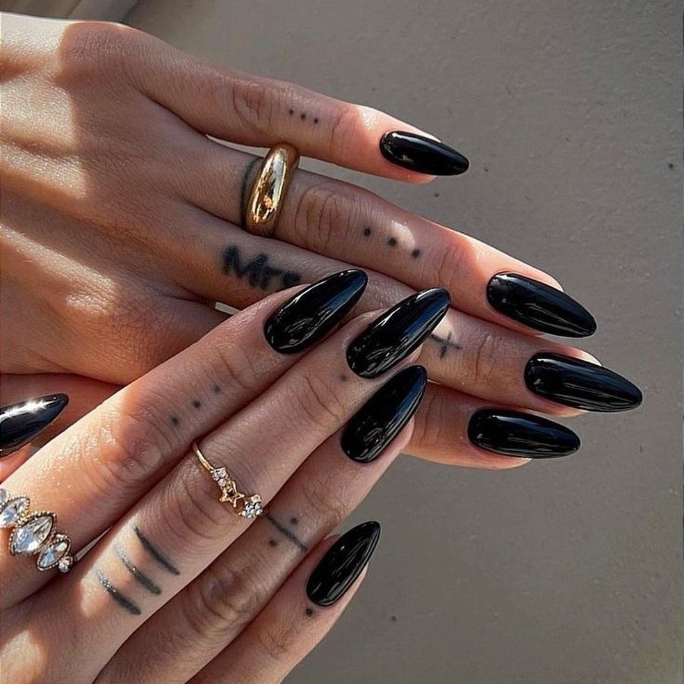 As 'BlackBerry nails' estão trazendo de volta uma enorme tendência dos ...
